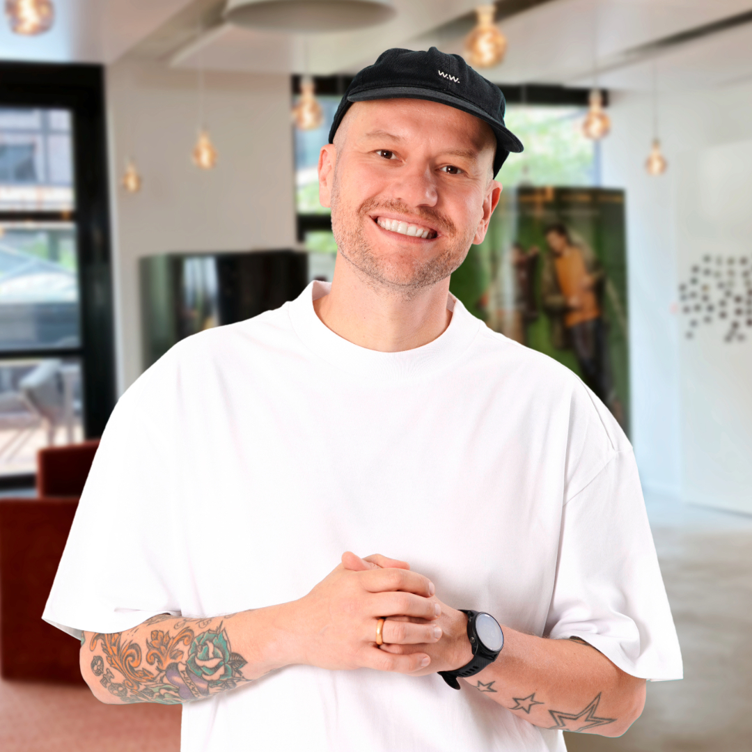 People - LEONINE STUDIOS